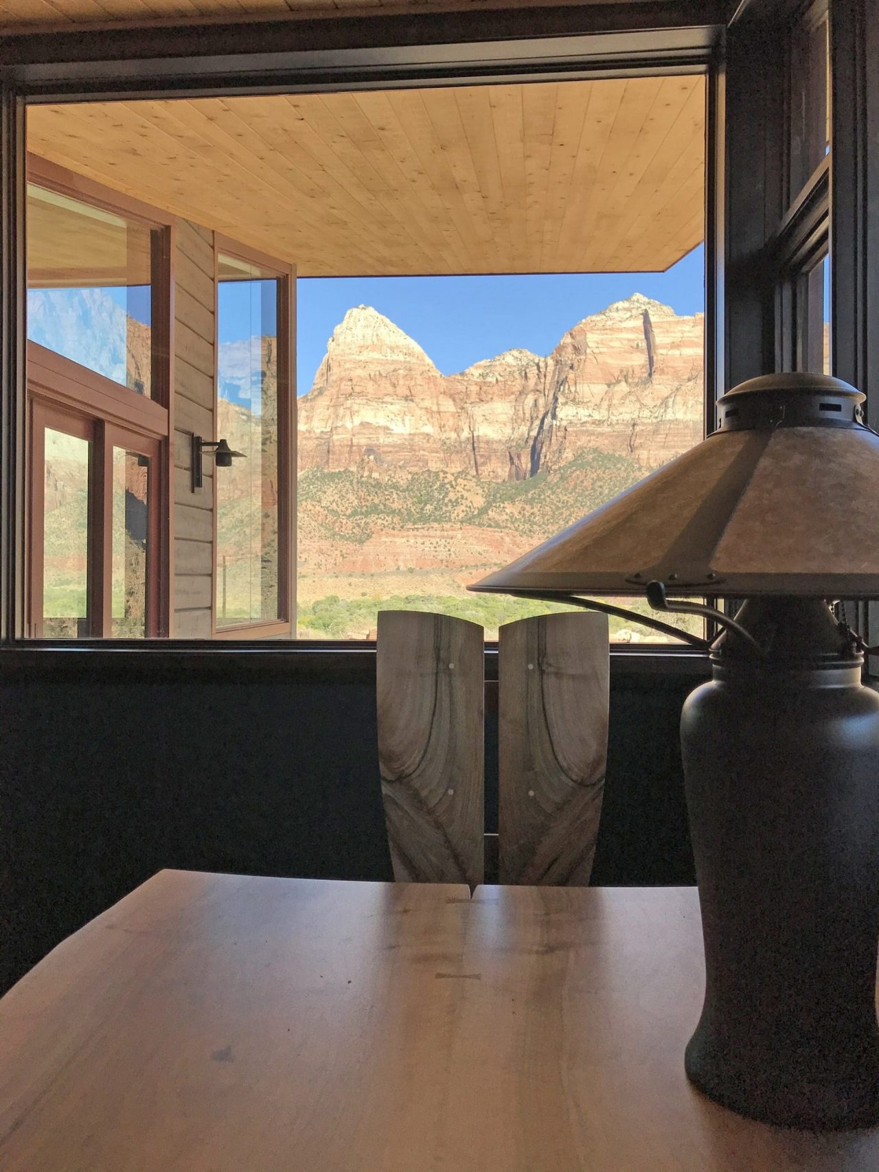 Canyon Panoramic Home | Studio MW